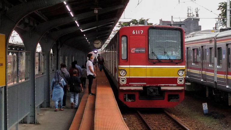 Jadwal KRL Bogor - Jakarta Kota Commuter Line 2026