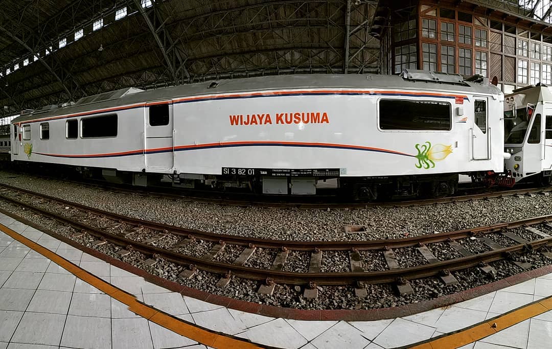 Stasiun Tanjung Priok Jakarta - Stasiun Di Indonesia